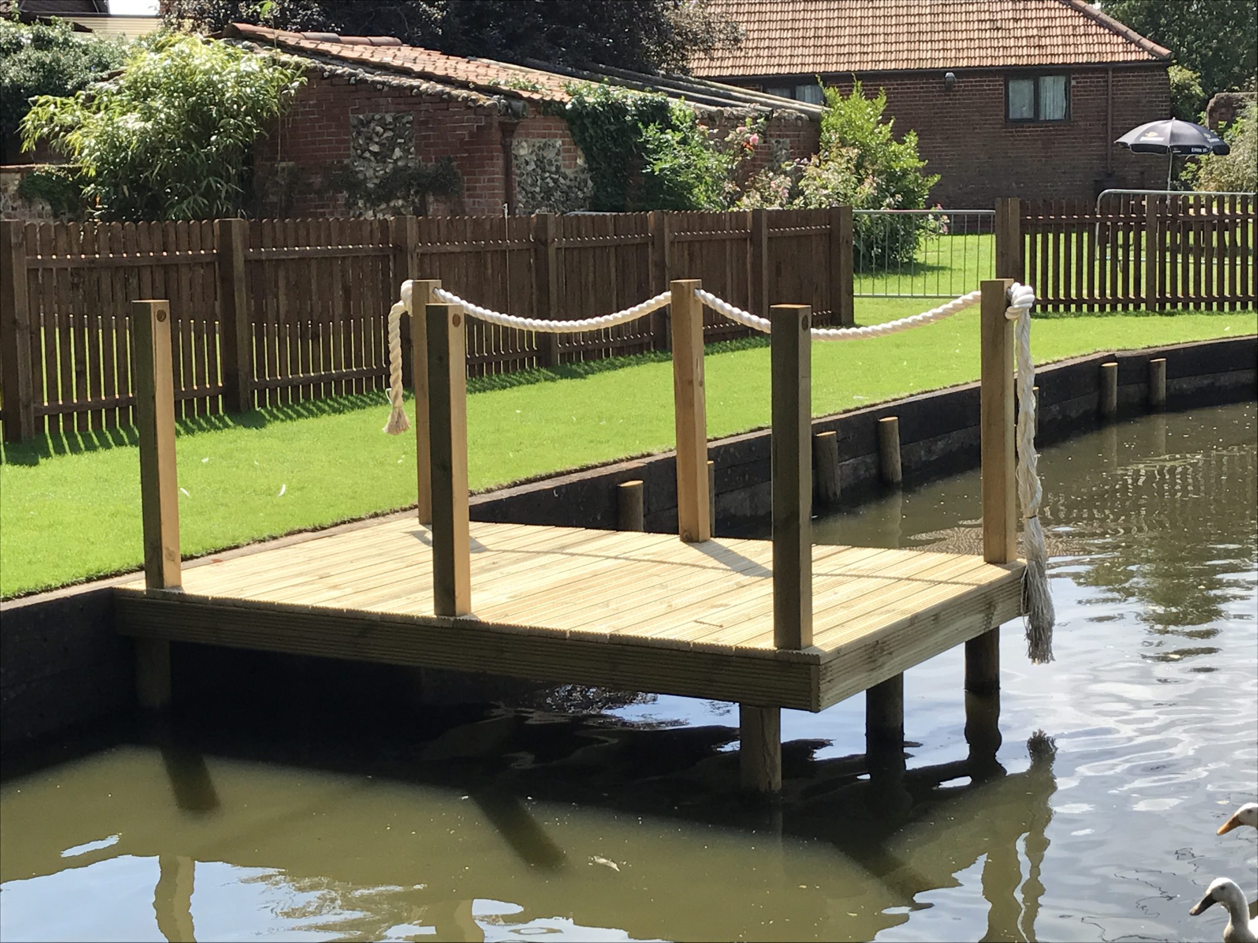 Lakes, Ponds & Water Features Norfolk & Suffolk | Simon’s Landscaping